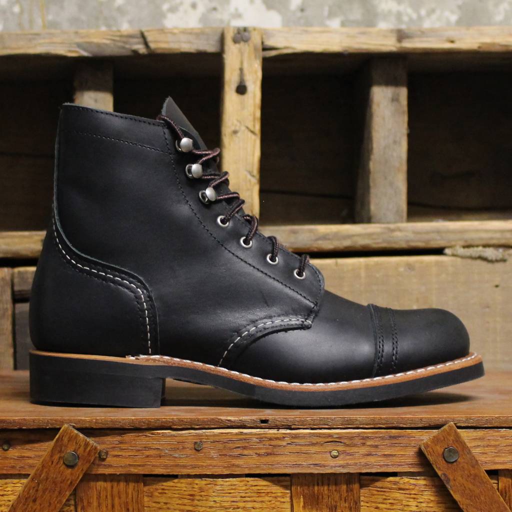 Red Wing Women's Iron Ranger 3366 - Black Boundary - Bottes et Baskets